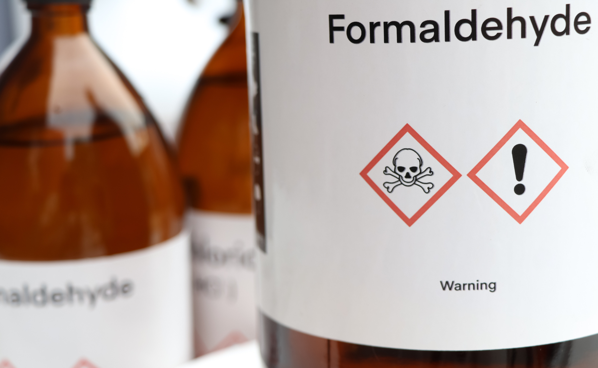 Formaldeide: cos’è, dove si trova e perché in casa fa male